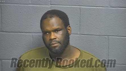 Recent Booking / Mugshot for JUSTIN TIO BROWN in Warren County, Virginia