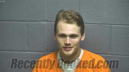 Recent Booking / Mugshot for JOSHUA MATTHEW MILLER in Warren County ...