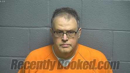 Recent Booking / Mugshot for JAMES KEVIN NEEDLES in Warren County, Virginia