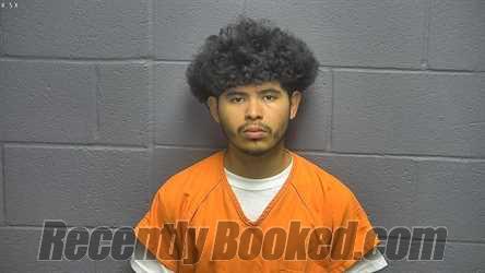 Recent Booking / Mugshot for KELVIN N/A RIOS CANALES in Warren County ...