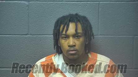 Recent Booking / Mugshot for KEYVON O'NEAL SMITH in Warren County, Virginia