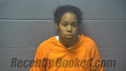 Recent Booking / Mugshot for MELANIE CARLEEN PEYTON in Warren County ...
