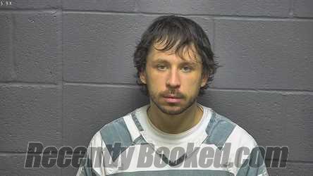 Recent Booking / Mugshot for TIMOTHY Michael DOGGETT in Warren County ...