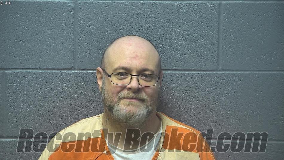 Recent Booking / Mugshot for TIMOTHY STERLING WEBB in Warren County ...