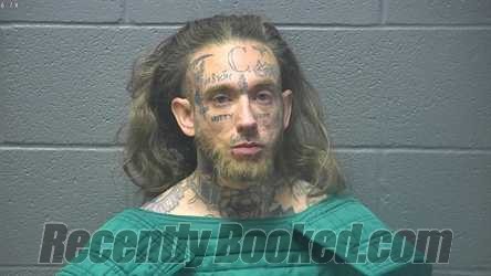 Recent Booking / Mugshot for WILLIAM CHRISTOPHER MOSLEY in Warren ...