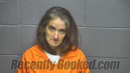 Recent Booking / Mugshot for ZANDRA MARIE HALL in Warren County, Virginia