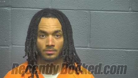 Recent Booking / Mugshot for ZIONTE EUGENE SAFRIT in Warren County ...