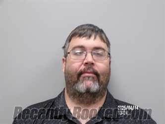 Recent Booking / Mugshot for Joseph Allen Larue in Washington County ...
