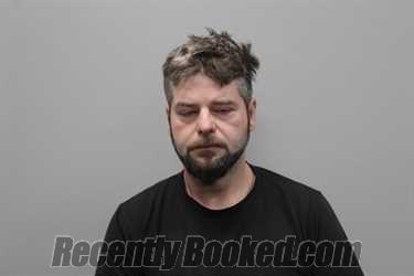 Recent Booking / Mugshot for Timothy Adam Roark in Wise County, Virginia