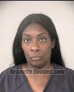 Recent Booking / Mugshot for NICOLE LATRELLE SUTTON in Fort Bend County ...