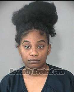 Recent Booking / Mugshot for JASMINE LASHAY ROBERSON in Fort Bend ...