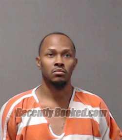 Recent Booking / Mugshot for DEWUAN ROGER in Franklin County, Texas