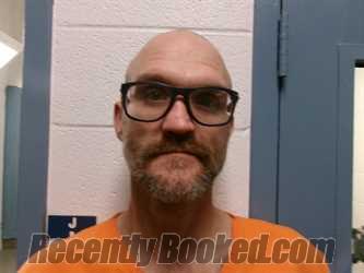 Recent Booking / Mugshot for Bradley Gene Lemen in Berkeley County ...