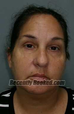 Recent Booking / Mugshot for Regina Ann Bennett in Berkeley County ...