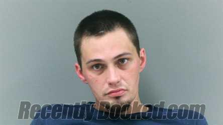 Recent Booking / Mugshot for Austin David Thompson in Boone County ...