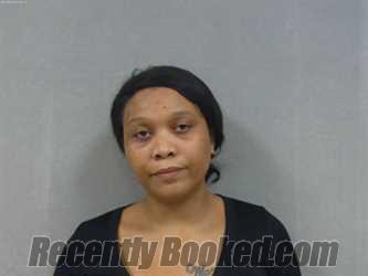 Recent Booking / Mugshot for Janaiya Lyn Griffin in Braxton County ...