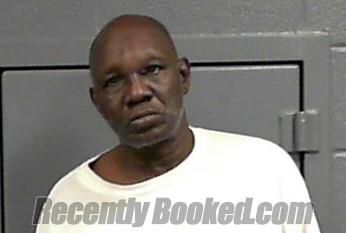 Recent Booking / Mugshot for Earl Jonathan Saxton in Cabell County ...