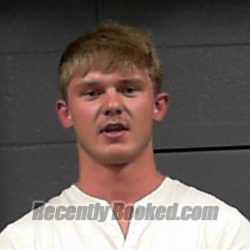 Recent Booking / Mugshot for Isaiah Scott Davis in Cabell County, West ...