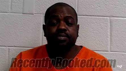 Recent Booking / Mugshot for Steven Verrel Roberts in Fayette County ...