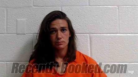 Recent Booking / Mugshot for Jennifer Marie Highlander in Greenbrier ...
