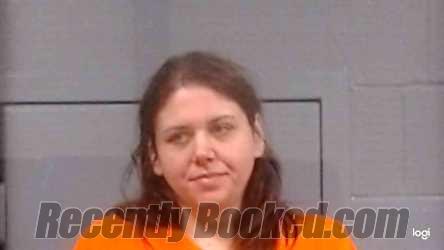 Recent Booking / Mugshot for Amber Danielle Quigley in Kanawha County ...