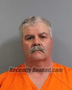 Recent Booking / Mugshot for Devon Lee Underwood in Kanawha County ...