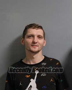 Recent Booking / Mugshot for KENNETH RAY DANIELS in Kanawha County ...