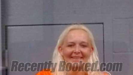 Recent Booking / Mugshot for Melissa Dawn Layton in Kanawha County ...