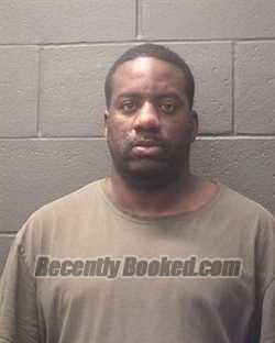 Recent Booking / Mugshot for TYREE EDWARD WHITE in Galveston County, Texas