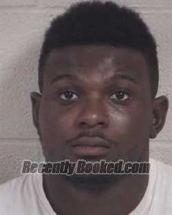 Recent Booking / Mugshot for JALEEL RAYNEL LEWIS in Galveston County, Texas