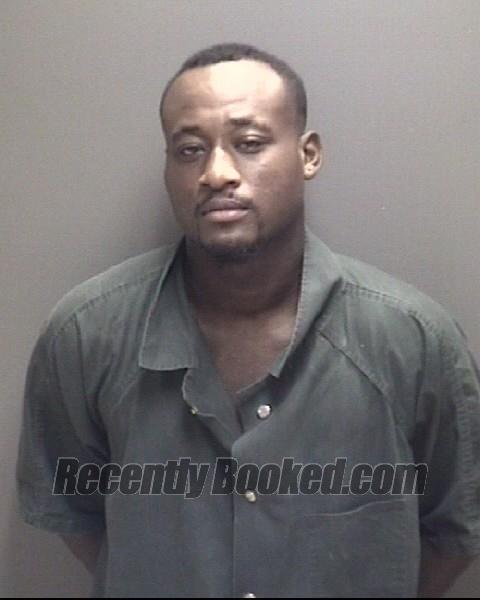Recent Booking / Mugshot for BRIAN EARL WALKER in Galveston County, Texas