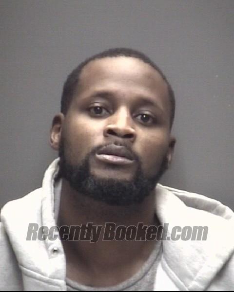 Recent Booking / Mugshot for DARIUS BERTRAND DICKERSON in Galveston ...