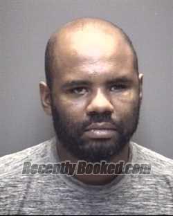 Recent Booking / Mugshot for TYVON MARISE WRIGHT in Galveston County, Texas