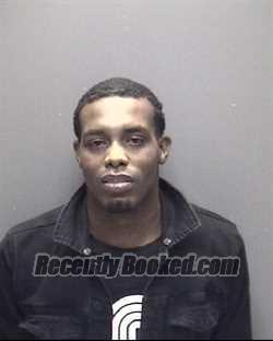 Recent Booking / Mugshot for MICHAEL DEWAYNE GRAVES in Galveston County ...