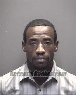 Recent Booking / Mugshot for JULIUS RAY WALKER in Galveston County, Texas