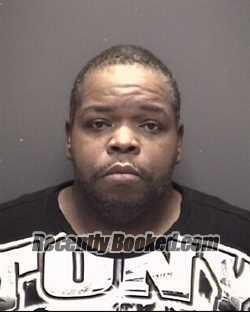 Recent Booking / Mugshot for DARNELL RICHARD SINGLETON in Galveston ...