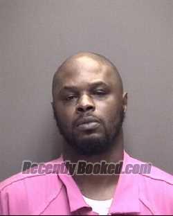 Recent Booking / Mugshot for ROBERT DEMOND SCURRY in Galveston County ...
