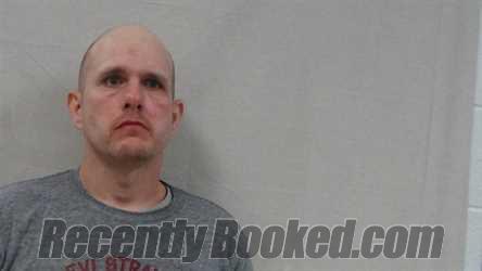 Recent Booking / Mugshot for Jonathan Michael Criss in Nicholas County ...