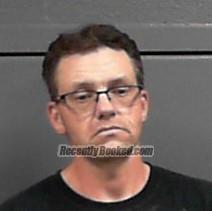 Recent Booking / Mugshot for Joshua Steven Hicks in Putnam County, West ...