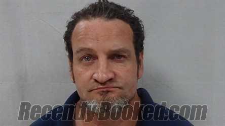 Recent Booking / Mugshot for Delvon Cheyenne Burdette in Roane County ...