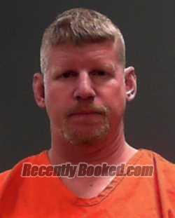 Recent Booking / Mugshot for Christopher Alan Neiswonger in Wetzel ...