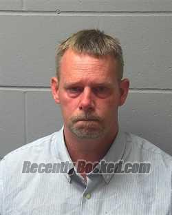 Recent Booking / Mugshot for CHRISTOPHER DENNIS QUINNELL in Adams ...