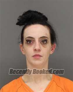 Recent Booking / Mugshot for ASHLEY LYNN LAFAVE in Brown County, Wisconsin
