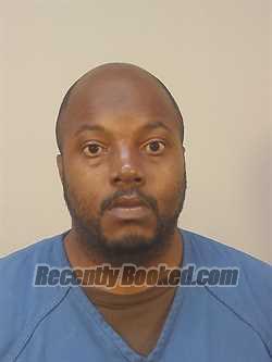 Recent Booking / Mugshot for GORDON DEANGELO MOORE in Dane County ...