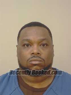 Recent Booking / Mugshot for RASHAUN LEONARD TAYLOR in Dane County ...