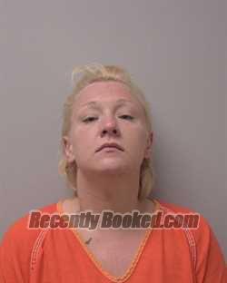 Recent Booking / Mugshot for CIERA CAROLYN GRAY in Marathon County ...