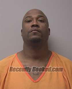 Recent Booking / Mugshot for LASHAWN TERRELL LOGAN in Marathon County ...