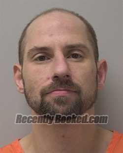 Recent Booking / Mugshot for MATTHEW RUSSELL ACKERMAN in Marathon ...