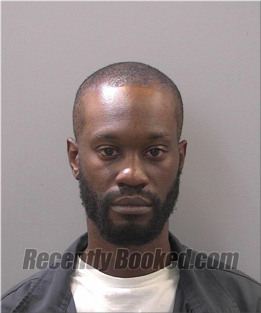 Recent Booking / Mugshot for Deangelo Carter in Milwaukee County, Wisconsin