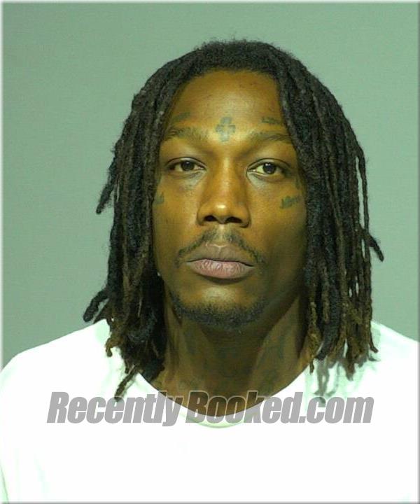 Recent Booking / Mugshot for Demetrius Pearson in Milwaukee County ...